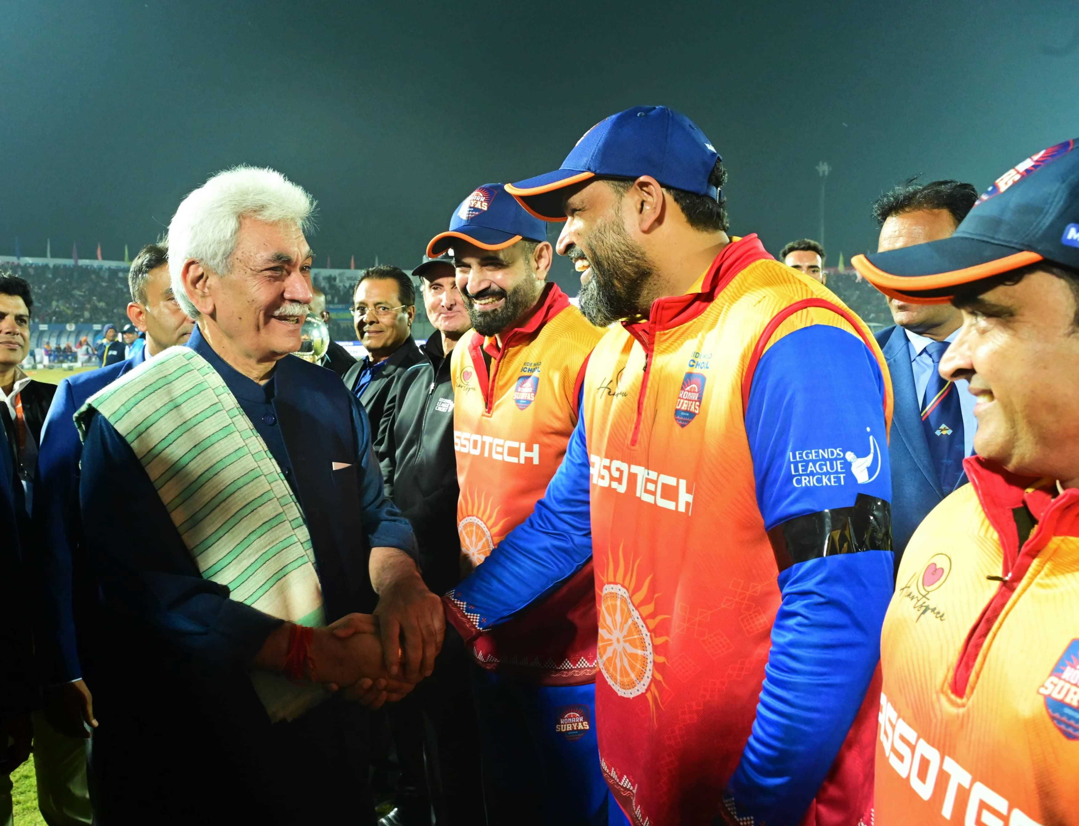 Lt Governor attends final match of Legends League Cricket at Bakshi Stadium